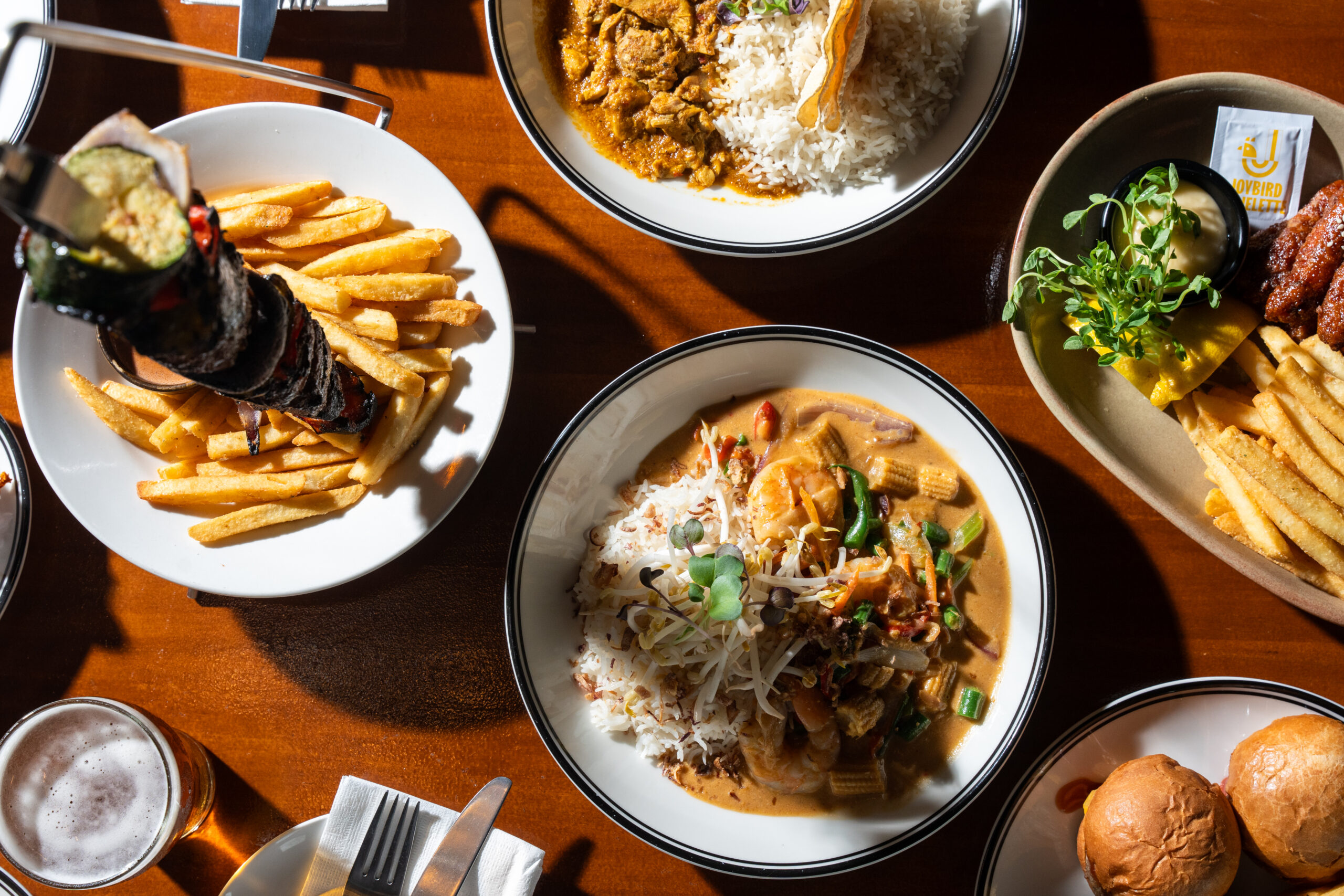 Eat & Drink - Brahma Lodge Hotel